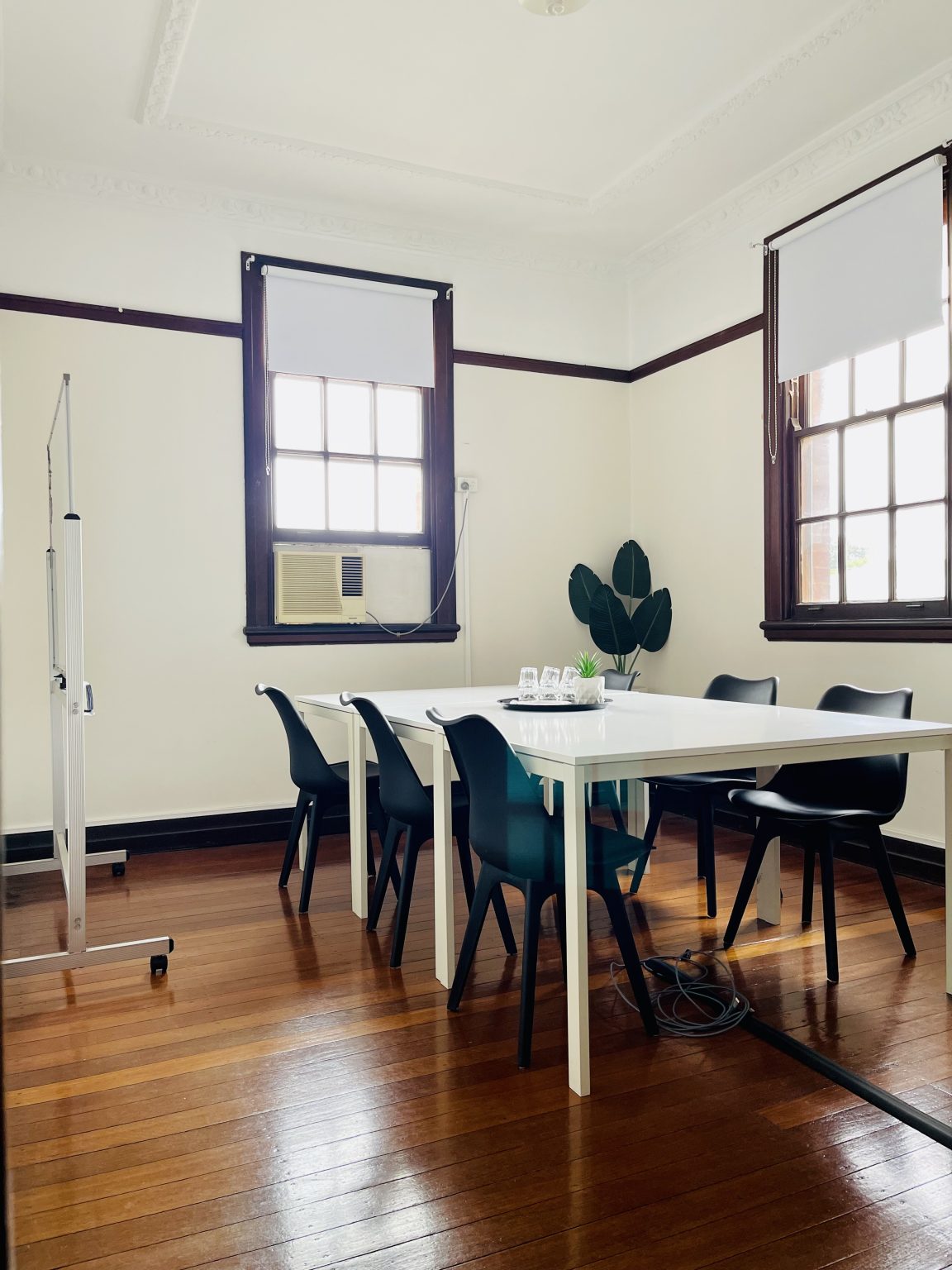 Private Meeting Room (1-8 seats) in New Farm, Brisbane – Salt Space ...